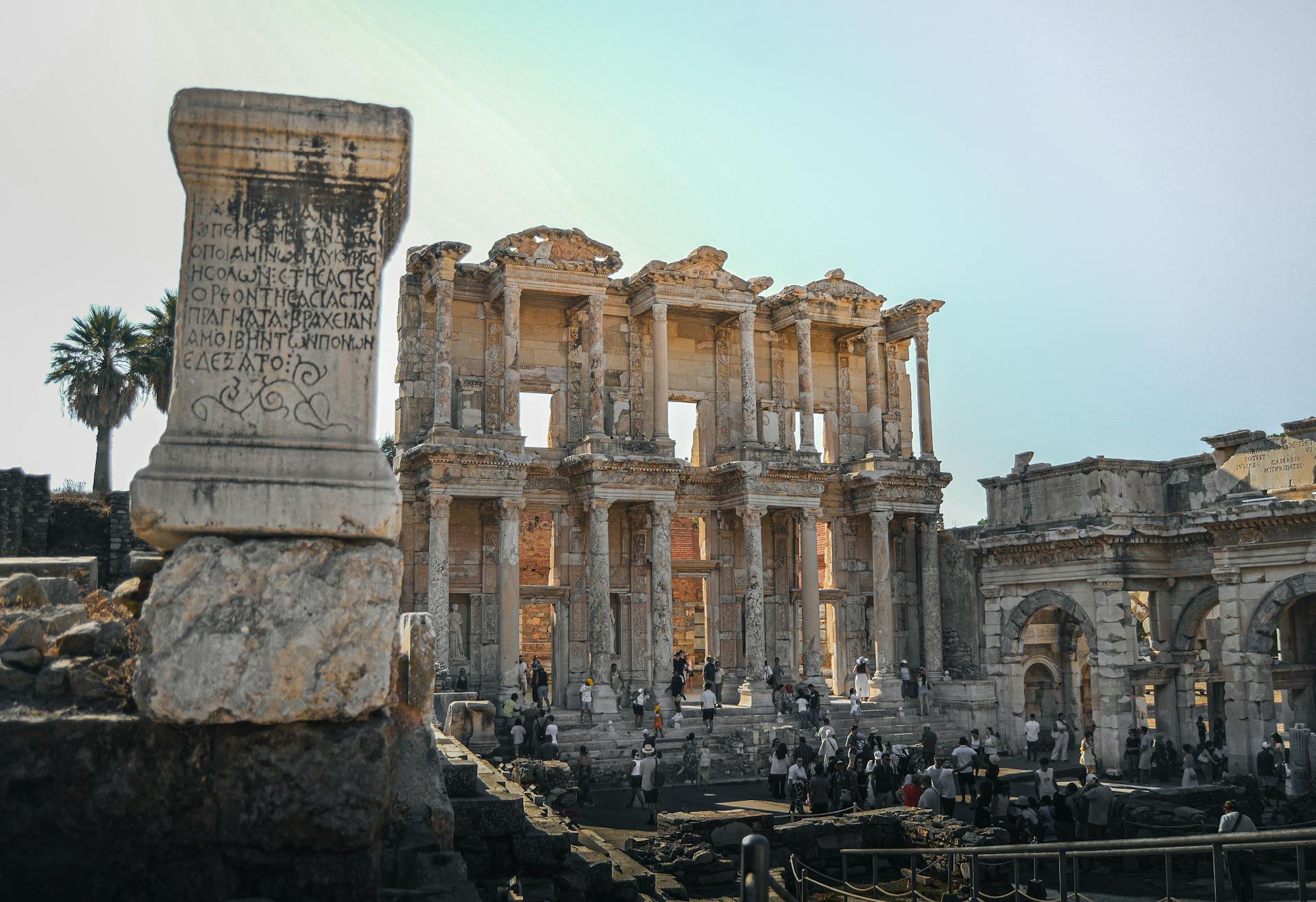 How to book a guided walking tour exploring the ancient Roman ruins in ...